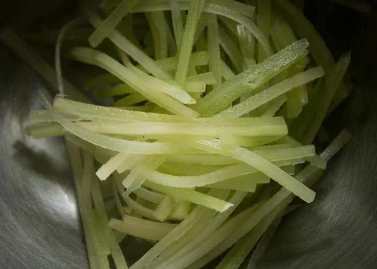 What is Celtuce or Stem Lettuce and How to Cook It.