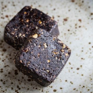 Foraging and Cooking with Hackberries (Celtis occidentalis)