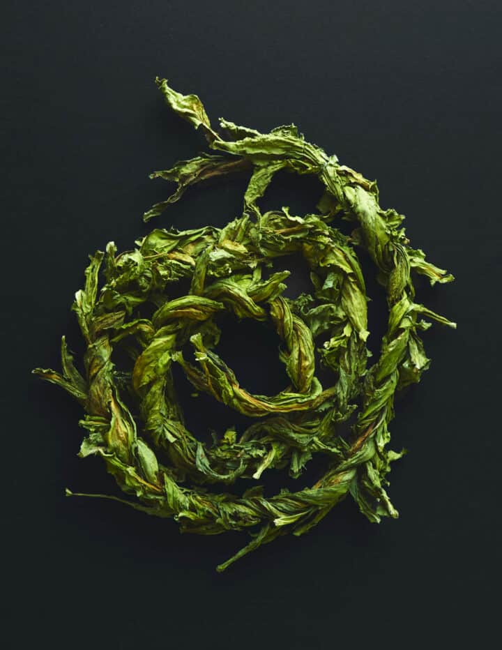 Aveluk: Armenian Dried Wild Sorrel (Dock) - Forager | Chef