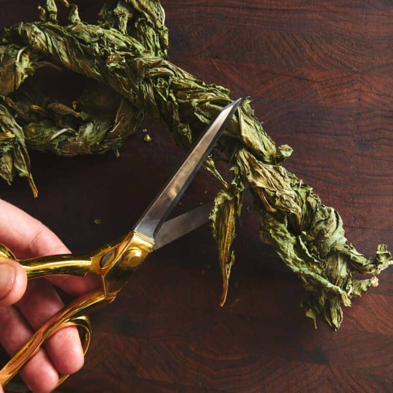 Aveluk: Armenian Dried Wild Sorrel (Dock) - Forager | Chef