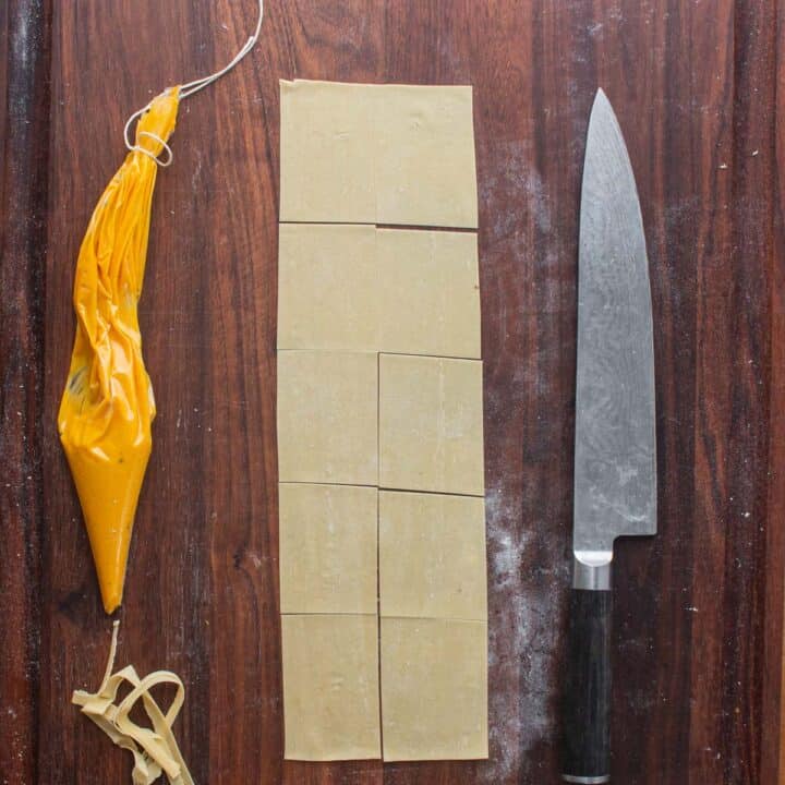 Caramelle: Candy-Shaped Pasta With Squash Filling (Recipe)