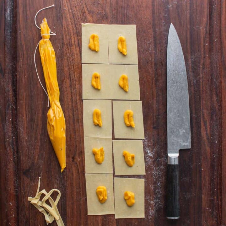 Caramelle: Candy-Shaped Pasta With Squash Filling (Recipe)